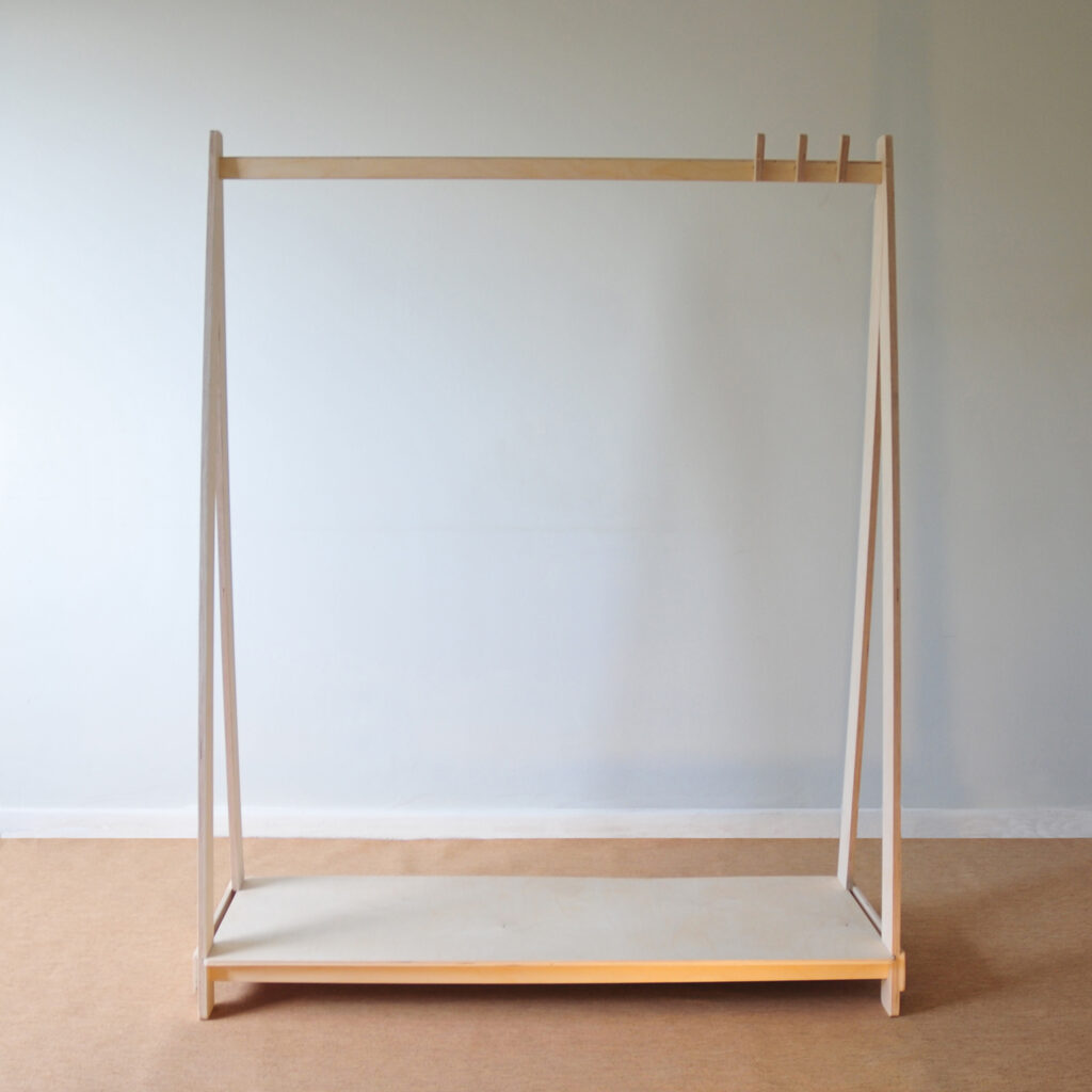 Mùpǔ Flat Pack Clothing Rack - Eco-friendly Crafted Furniture Online Store