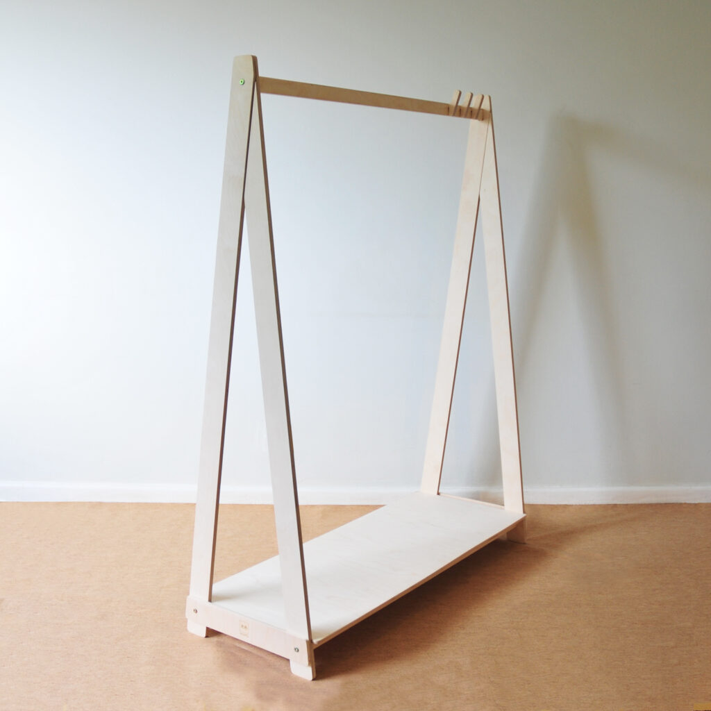 Mùpǔ Flat Pack Clothing Rack - Eco-friendly Crafted Furniture Online Store